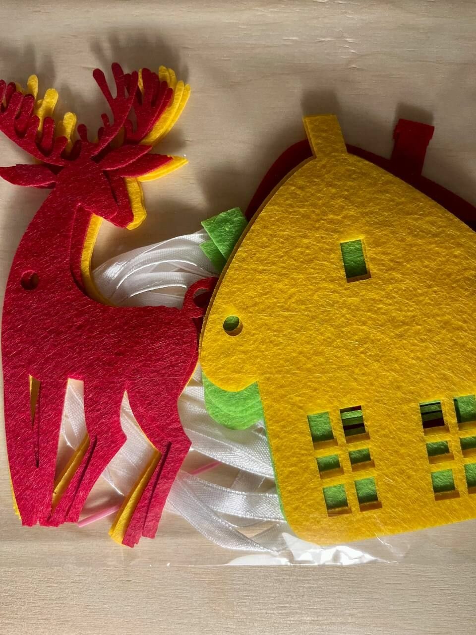 Новогодняя бумажная гирлянда растяжка для декора дома на стену, на елку, для фотозоны, для детской. Декор для новогоднего украшения дома.