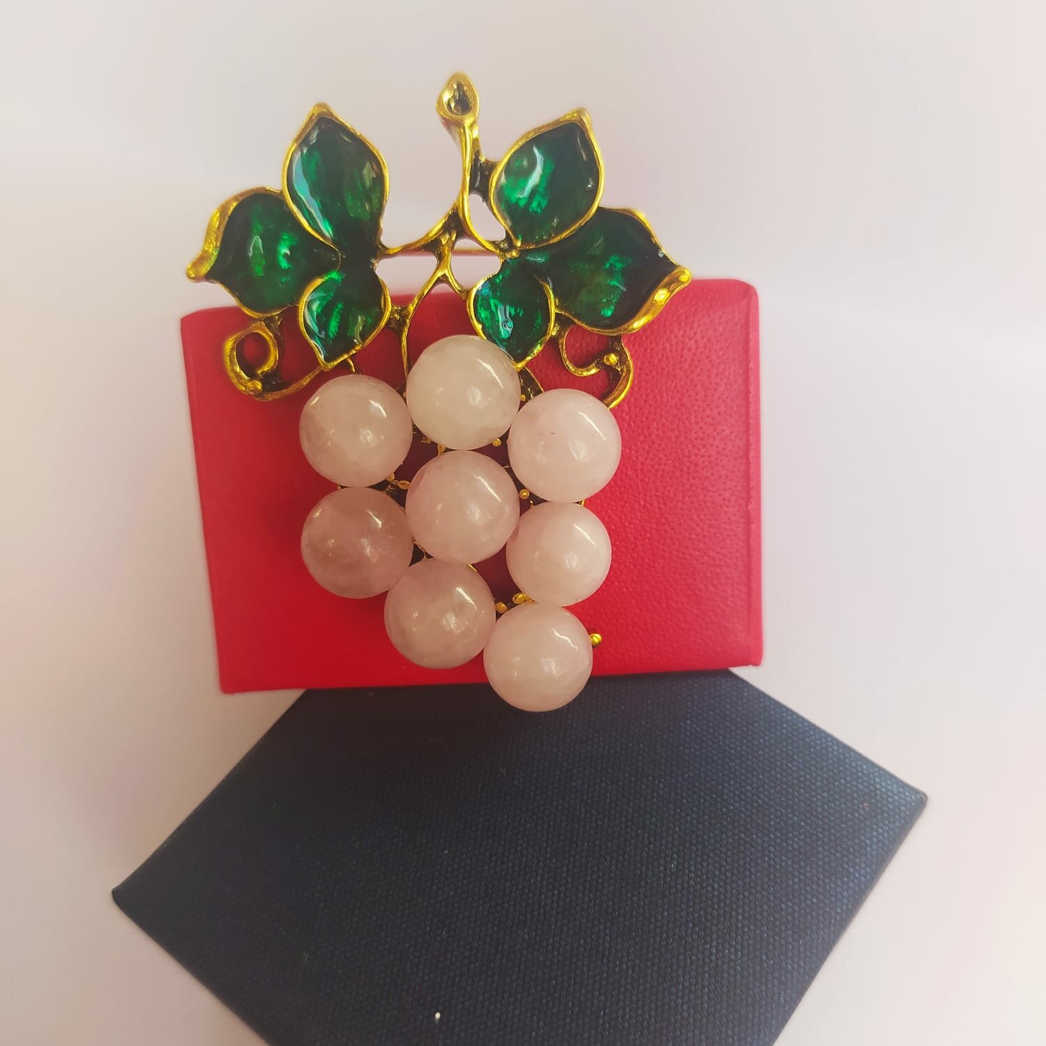 Брошь, искусственный камень, эмаль