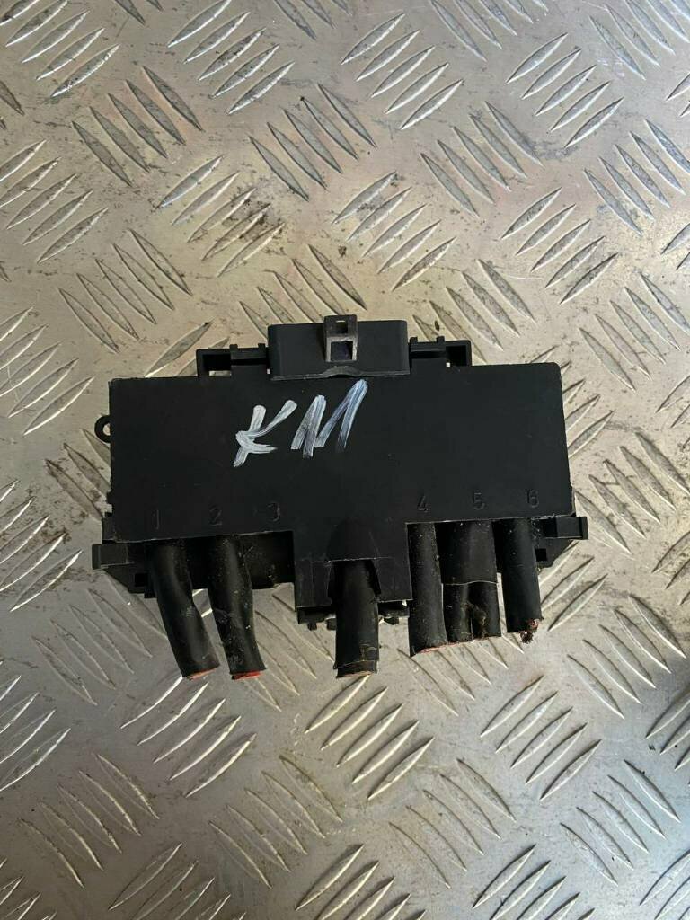 Блок предохранителей Mercedes-Benz C W203 2002 A2035450803