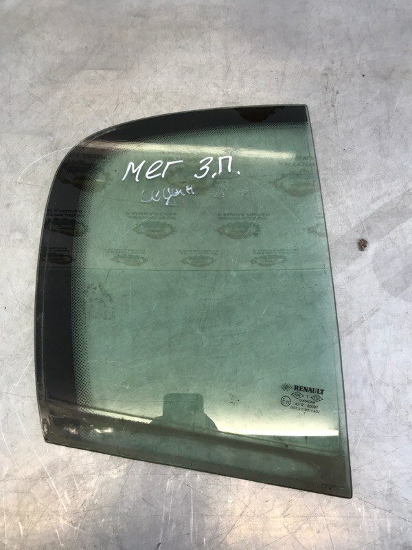 Форточка задняя правая Renault Megane BM 2002- 8200492813