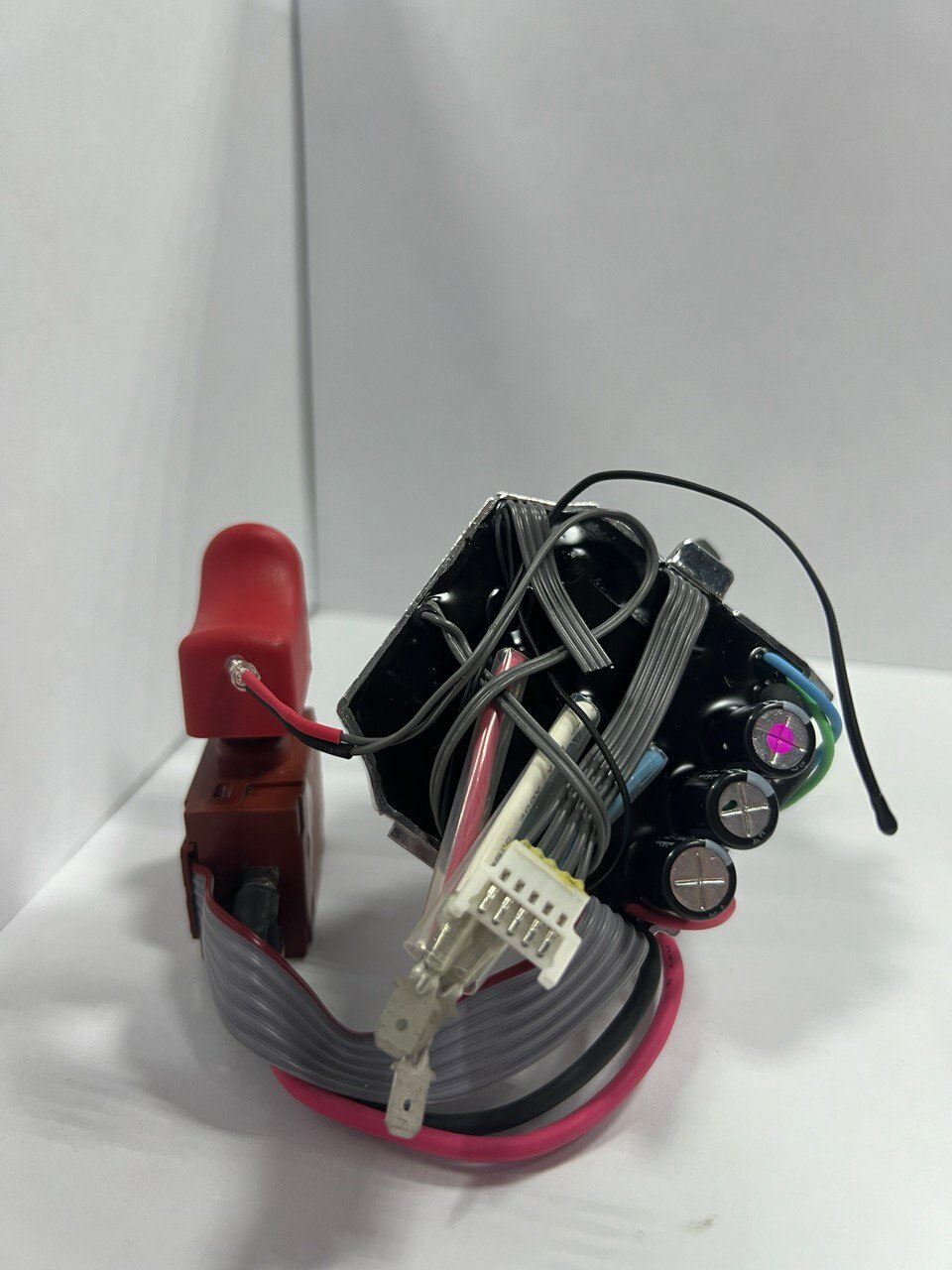 Электронный модуль для аккумуляторного гайковерта BOSCH GDS 18 V-EC 250