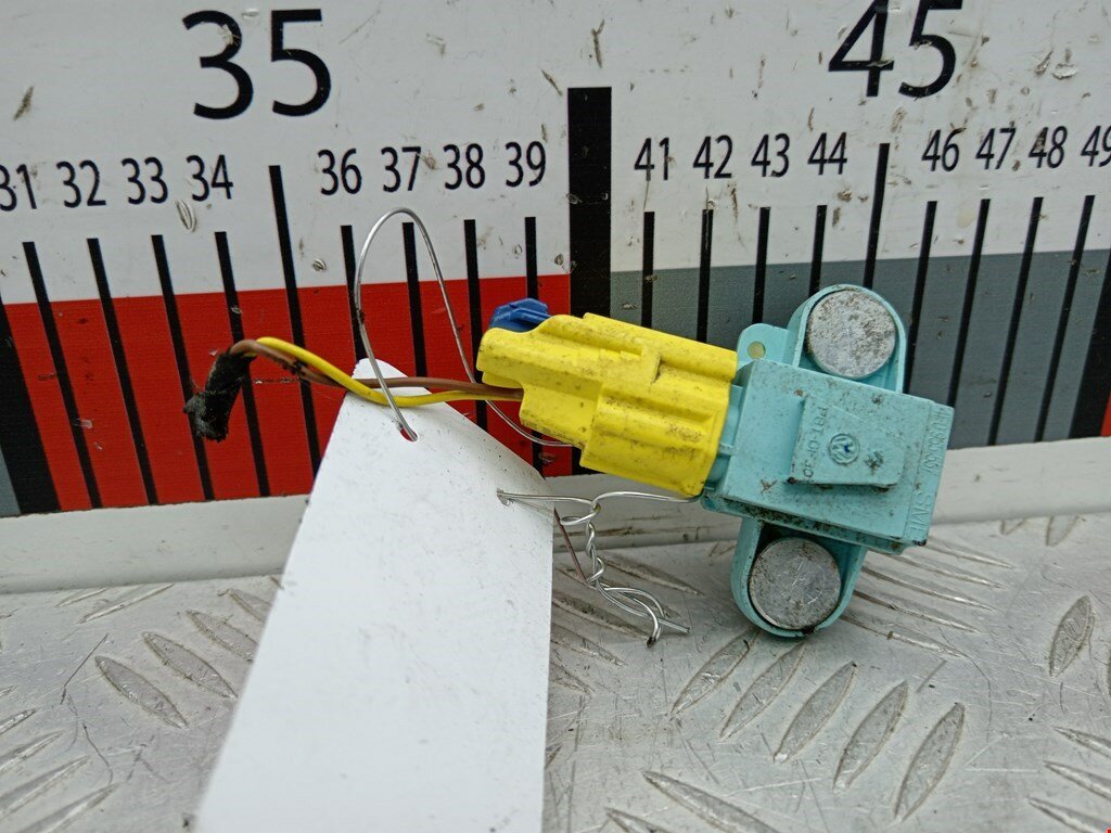 Датчик удара Audi A6 C6 4F0955557A арт. 2003778