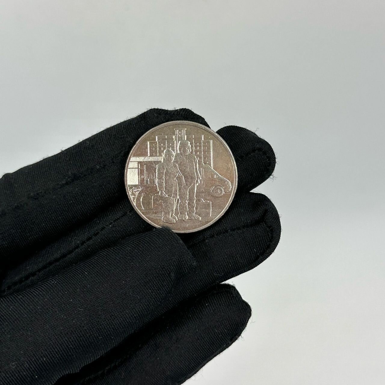 Монета 25 рублей 2020 год Самоотверженный Труд Медицинских Работников-Коронавирус UNC