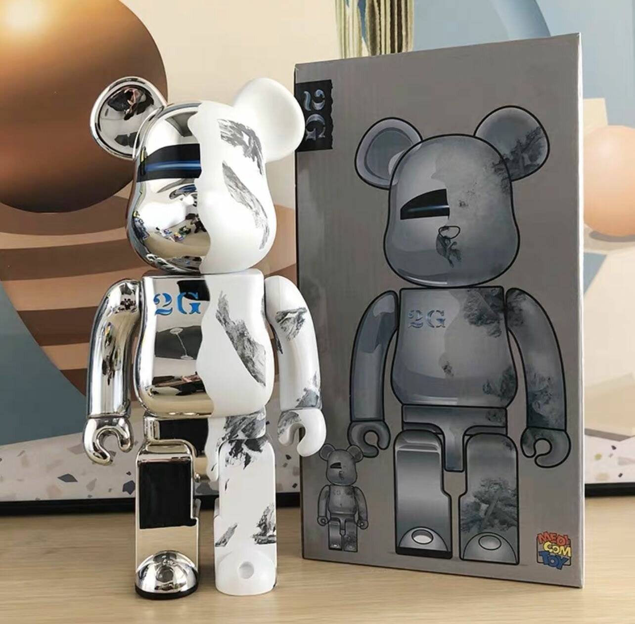 Дизайнерская игрушка BearBrick "2G"
