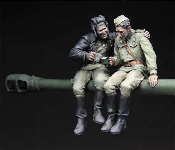 Наборы моделей фигурки Mussels 1/35 Красные армейские танкеры 1943-45