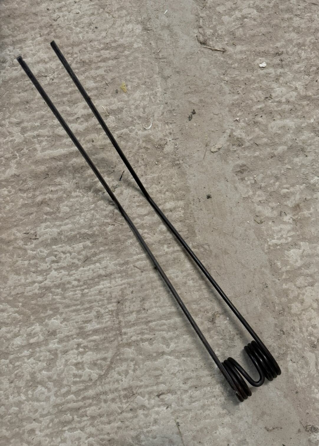 Зуб (палец) пружинный на грабли ворошилка