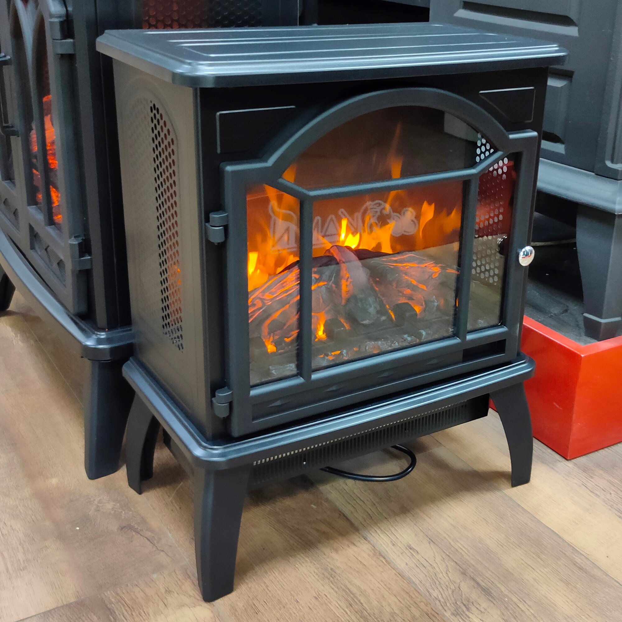 Стильный электрический камин с обогревом и дверцей, металл. корпус, электронное управление, климат-контроль, пульт ДУ