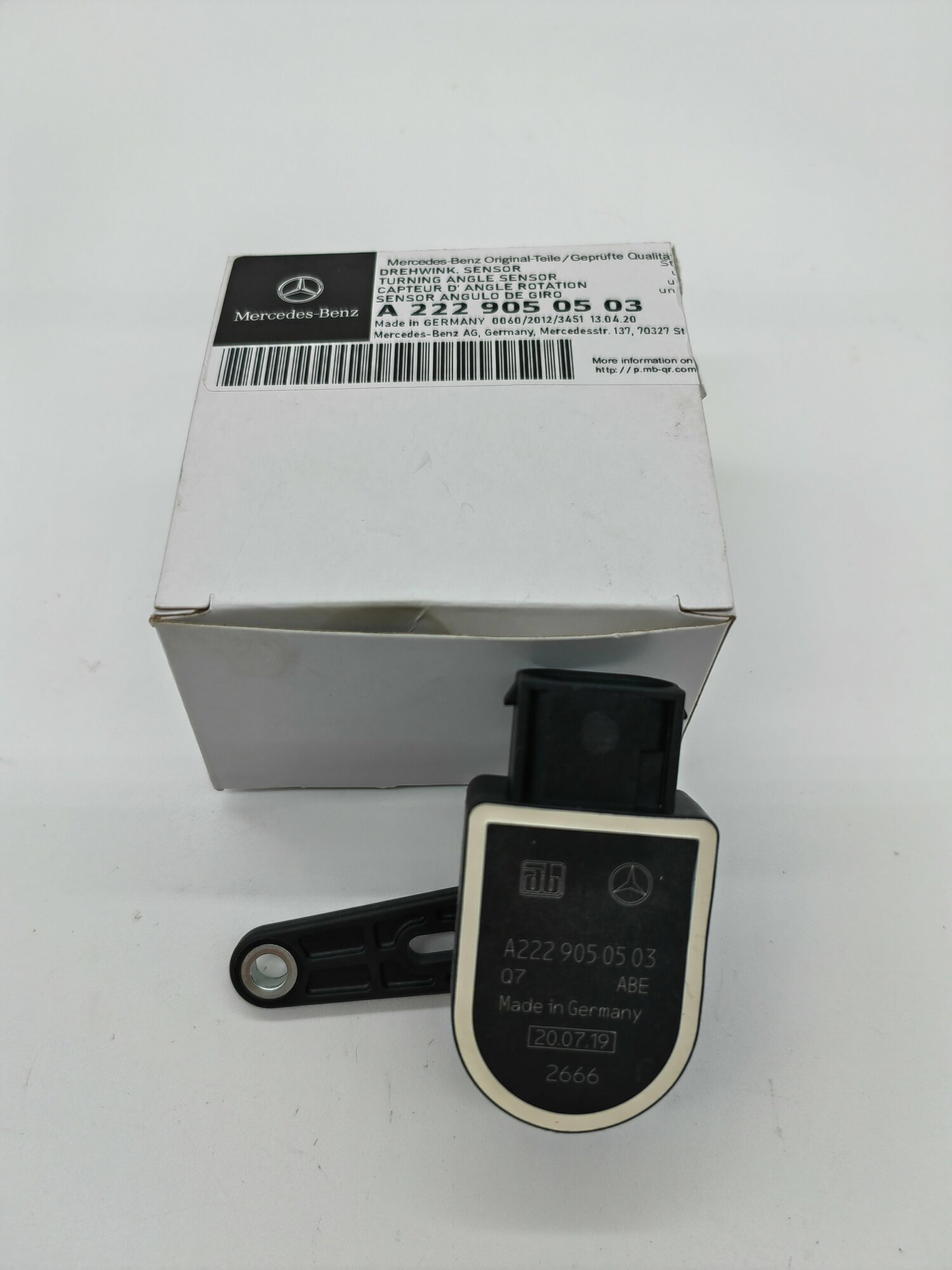 Mercedes-Benz Датчик положения кузова Mercedes арт. A2229050503