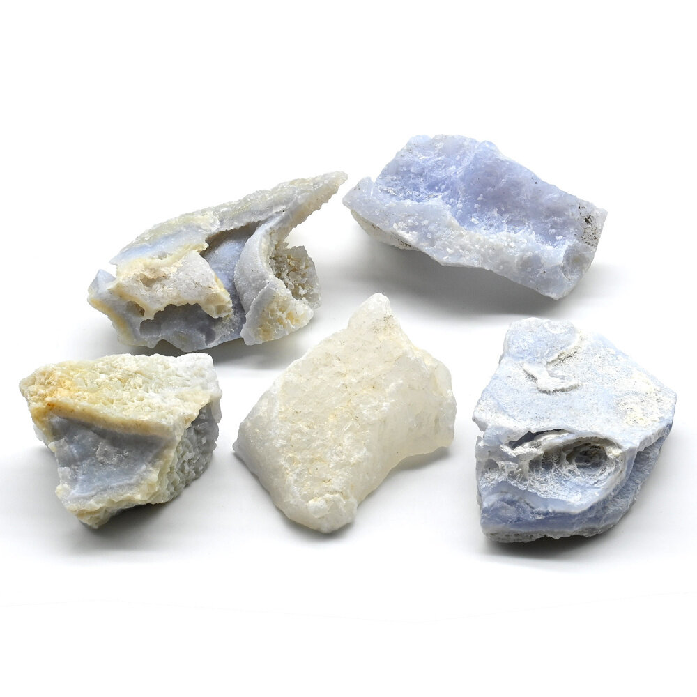 Кристаллическое образование халцедона 44*35*27мм, 50-59г .