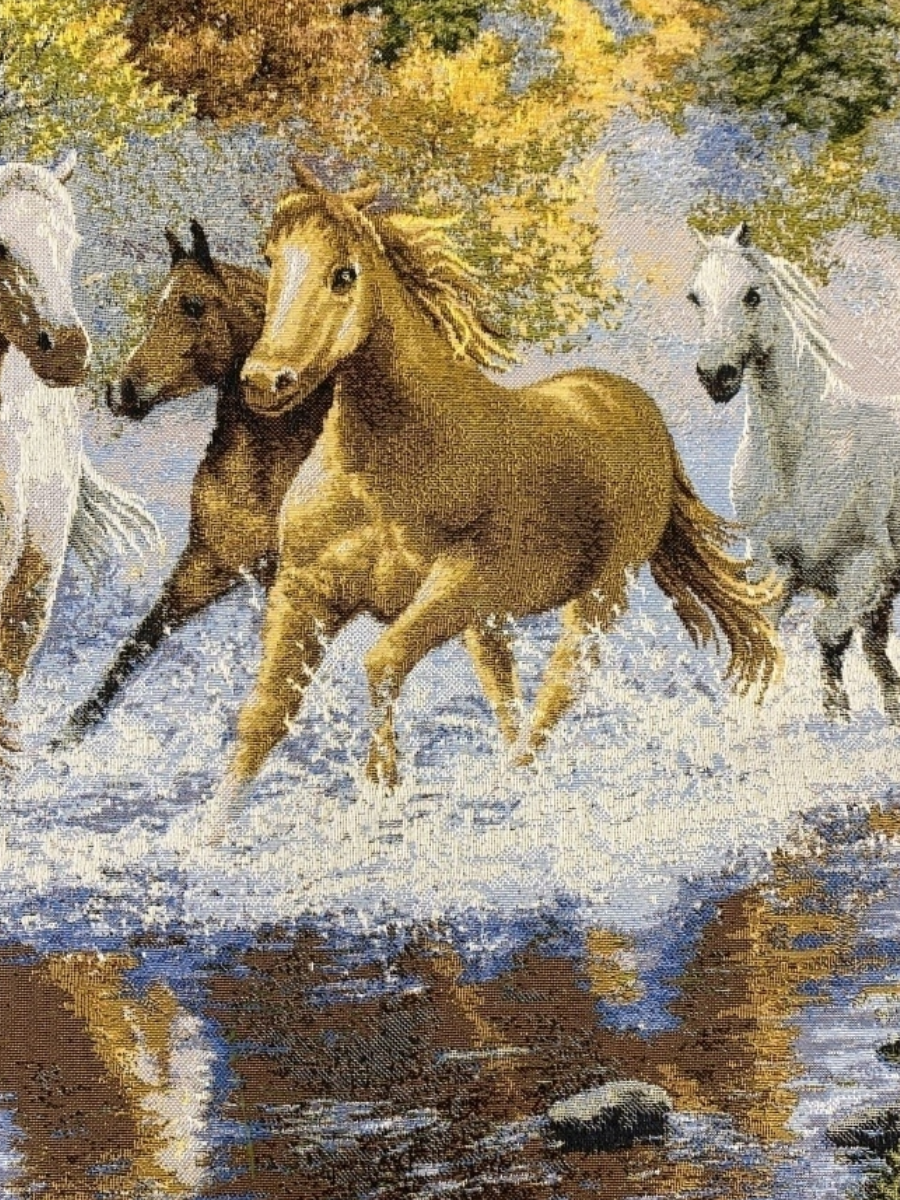 Гобелен Галерея красивых гобеленов "Лошади у водопада", 120x70см, с карманом для карниза — фото 1