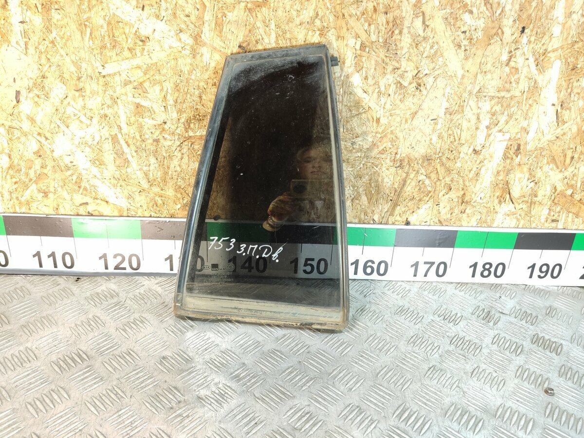 Стекло двери задней правой форточка KIA Rio 2000 2005 0K34C72661