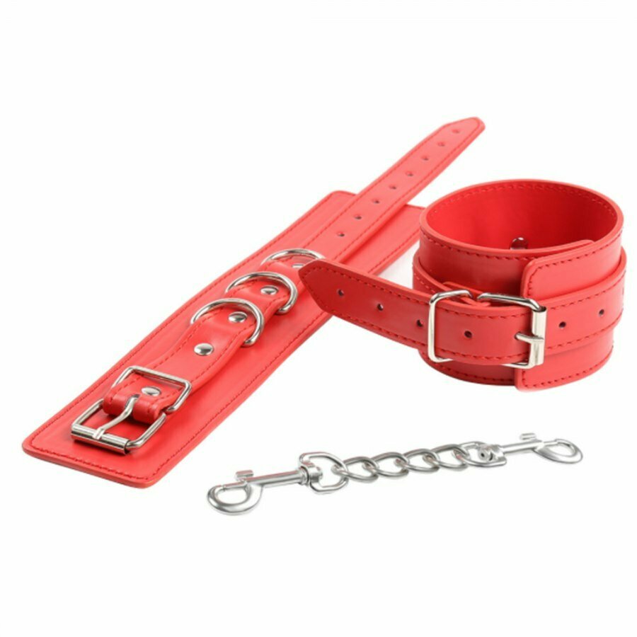 Красные наручники с кольцами