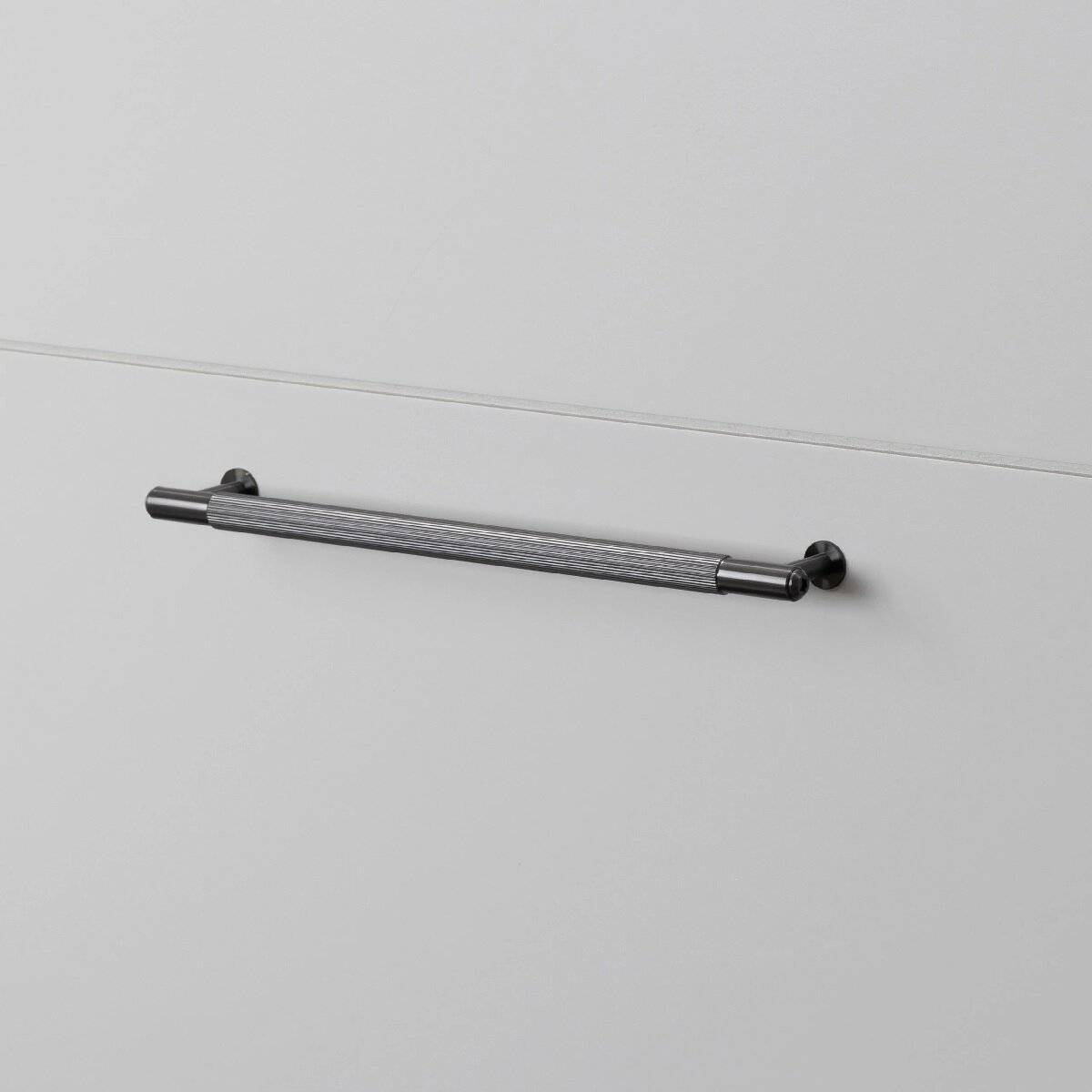 Ручка-скоба Buster and Punch Linear Pull Bar Linear Gun Metal GPB-35294