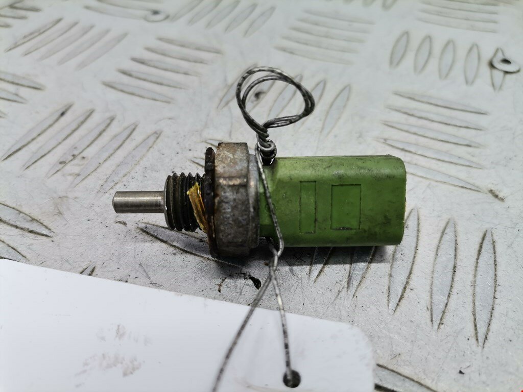 Датчик температуры охлаждающей жидкости Renault Scenic 2 226306024R арт. 2158790