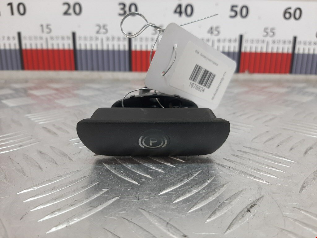 Кнопка ручного тормоза Volvo XC90 1 8683963 арт. 1676824