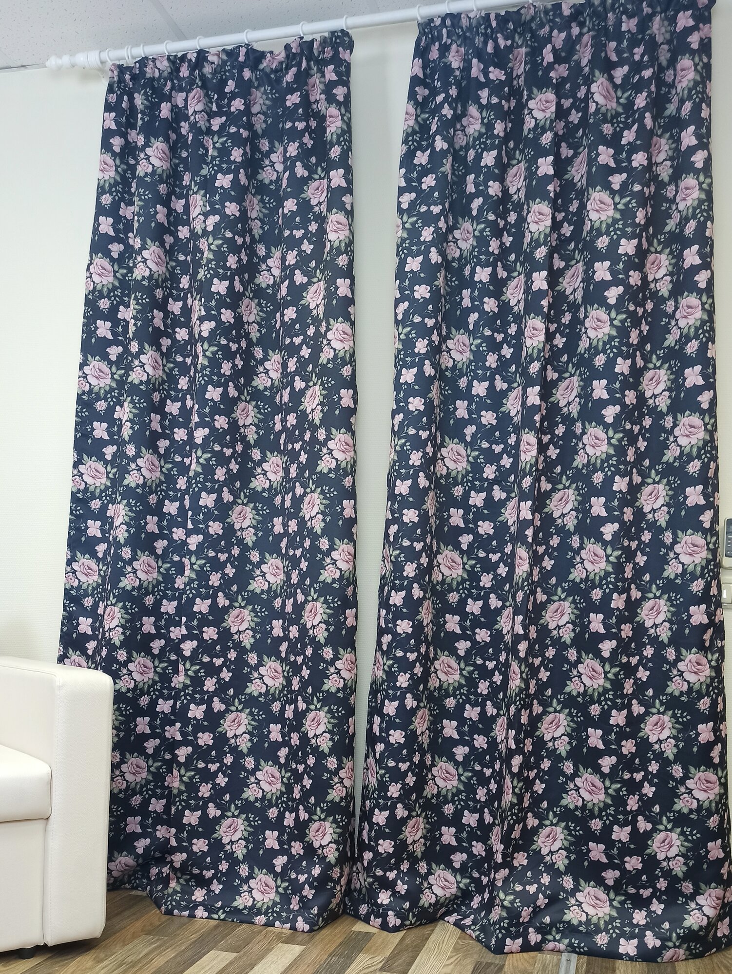 Комплект штор "Кружева" Черные розы ширина 280 см, высота 240 см, черно-розовый