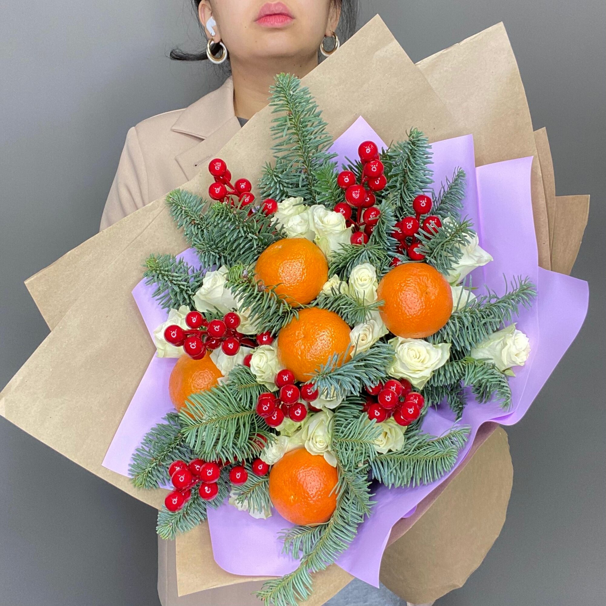 Сказочный букет (розы), высота букета 70 см, ширина букета 45 см