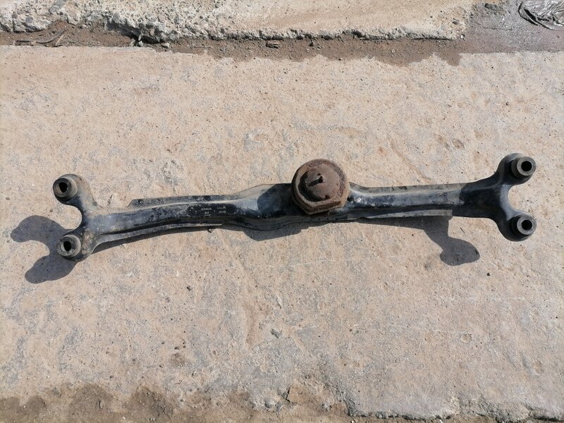 Балка передняя поперечная VOLKSWAGEN Passat B3 191199201B