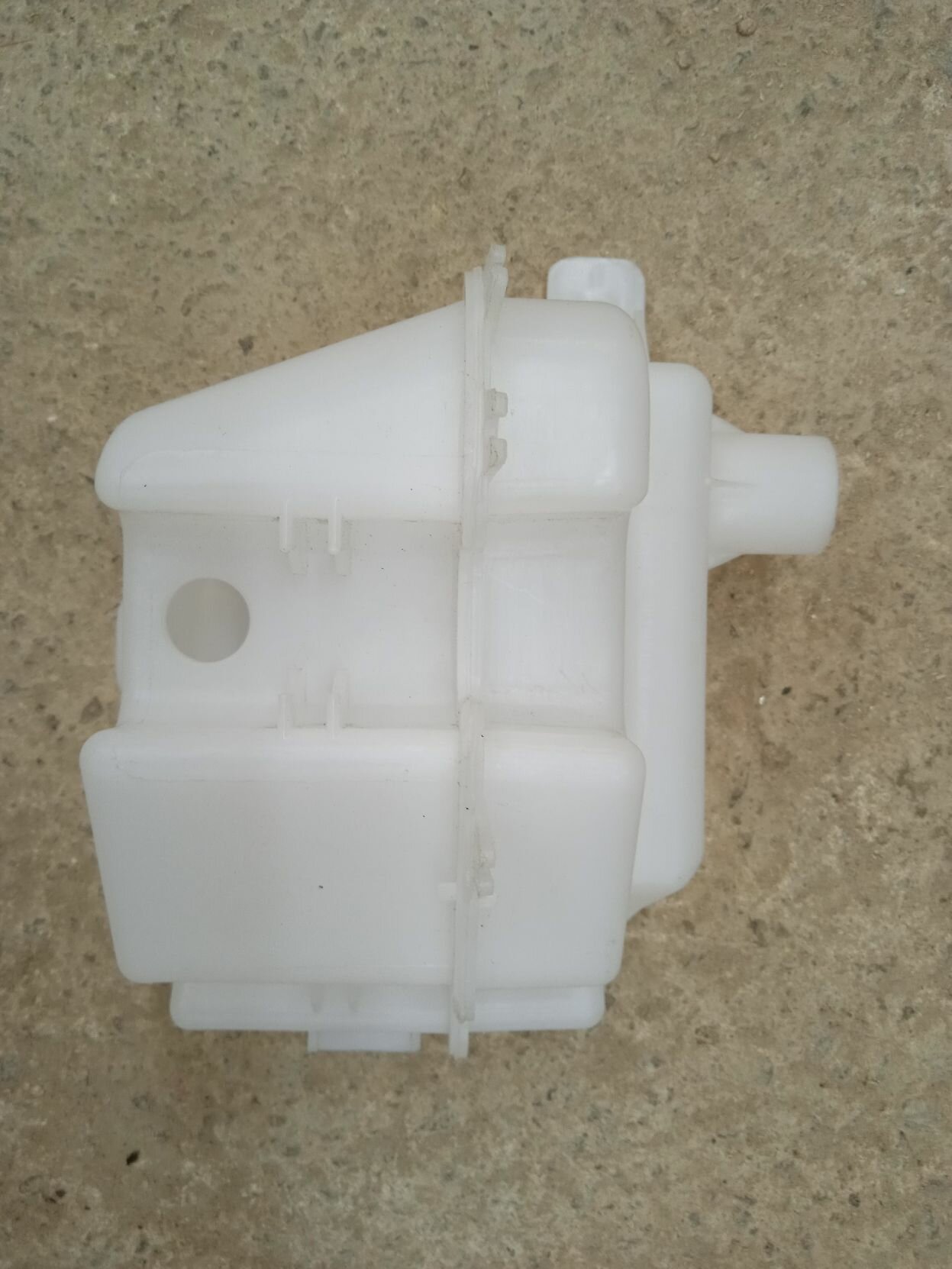 Бачок стеклоомывателя Chery Tiggo 4 FL (2018+) [2.0 16V 5MT внедорожник] T155207110