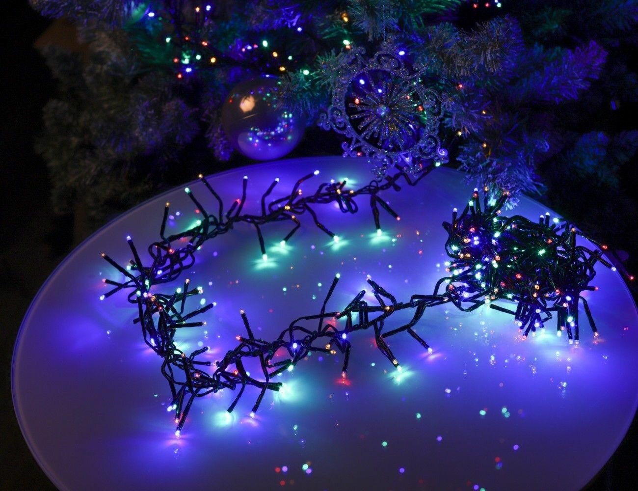 Светодиодная гирлянда Koopman Кластер 5.5 м, 768 разноцветных LED ламп, черный ПВХ, контроллер, IP44, Koopman International AX9502430