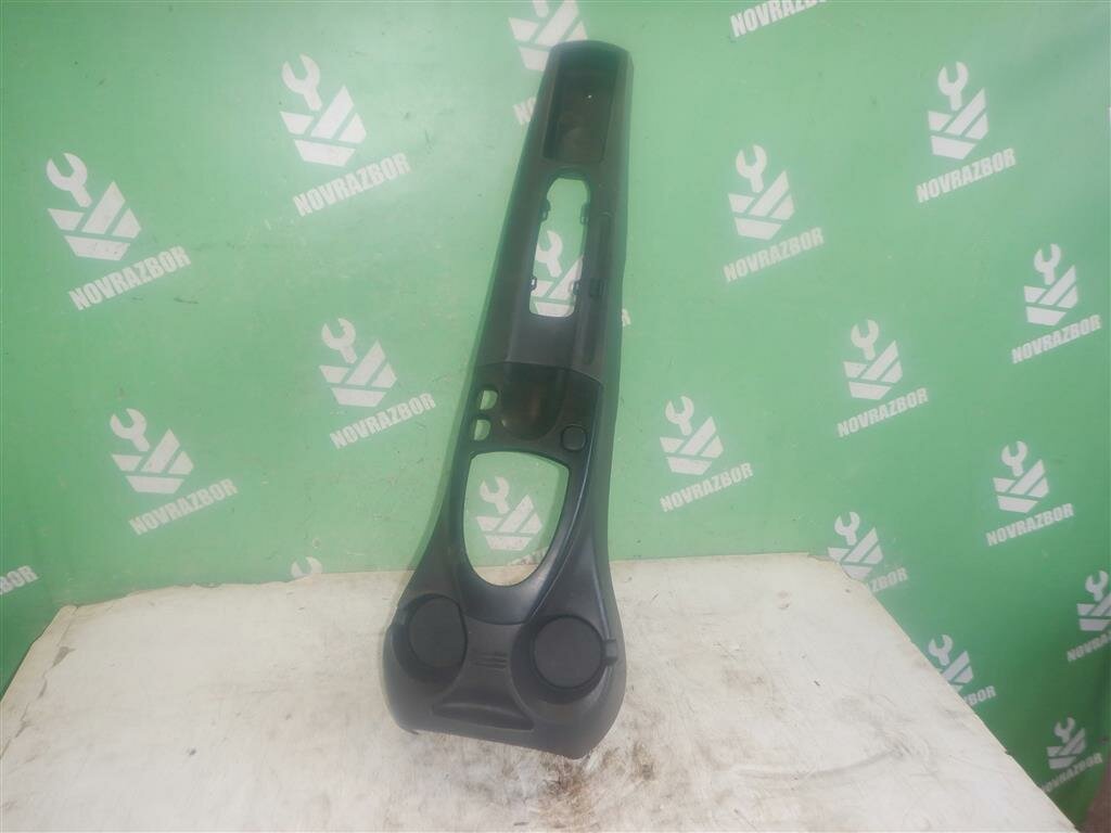 Консоль Ford Focus 1 1998-2004
