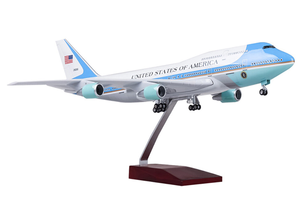 Boeing 747 president of united states / модель самолета боинг 747 президента сша (с освещением салона на шасси длина 46 см)