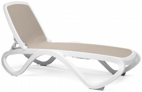 Шезлонг-лежак пластиковый ReeHouse Omega Белый, тортора Размеры: Высота 910мм Глубина 690мм Ширина 1945мм