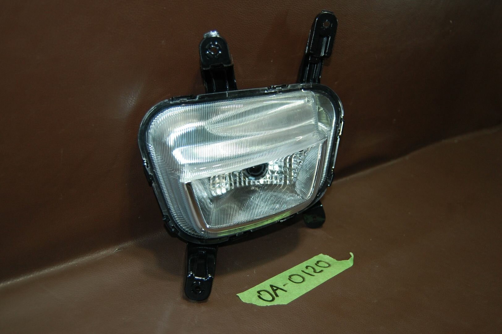 Фара противотуманная левая (ДХО) для Kia Rio 3 (2015-17гг) JH0315K2003L