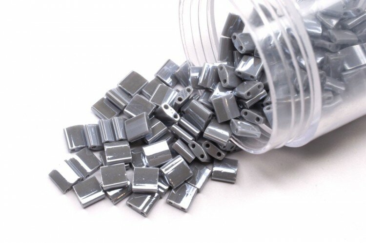 Бисер японский MIYUKI TILA #0443 серый, непрозрачный глянцевый, 5 грамм