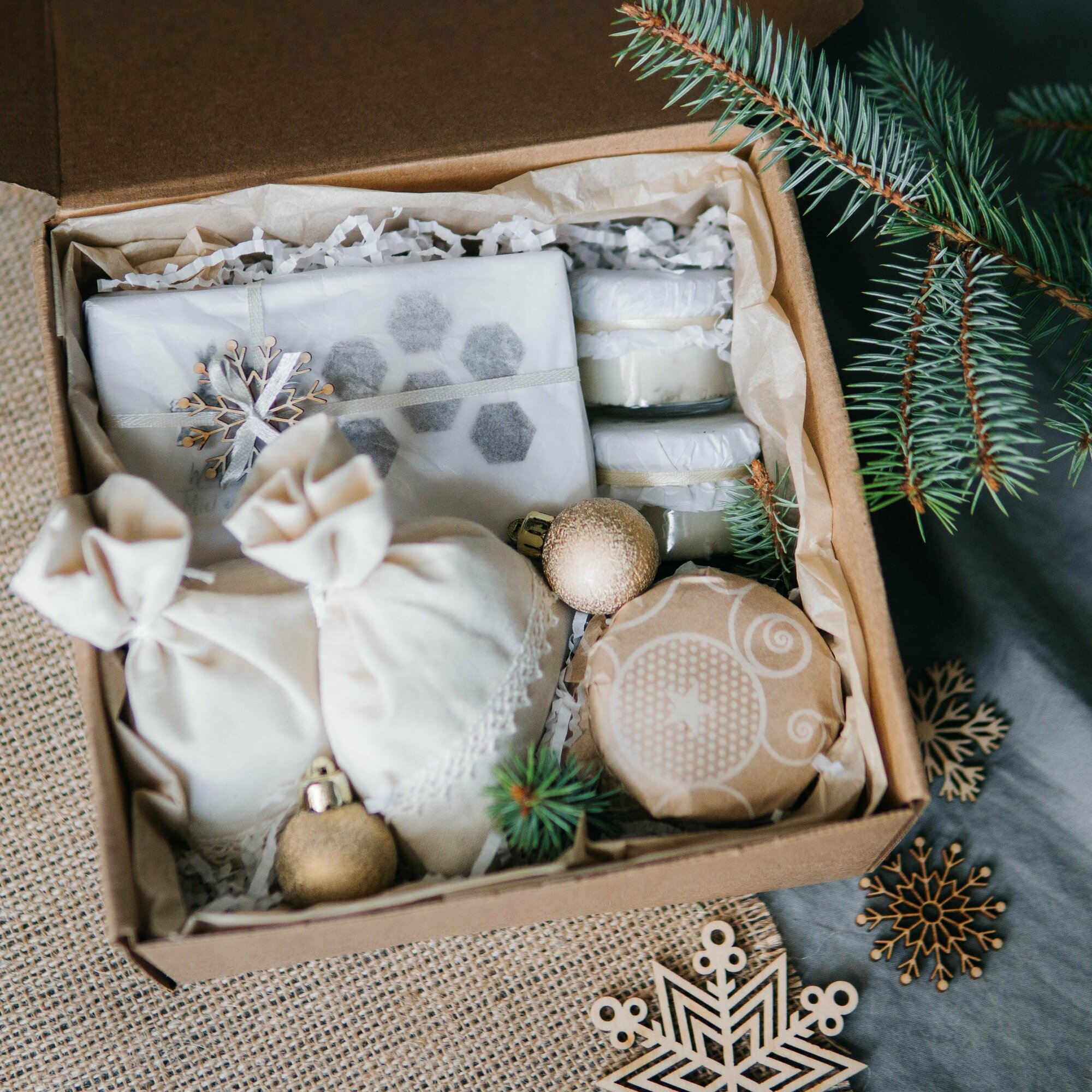 Подарочный набор "Родные руки" от "Мёд и кедр" на выпускной, день рождение, учителю, маме, папе, любимым, на новый год