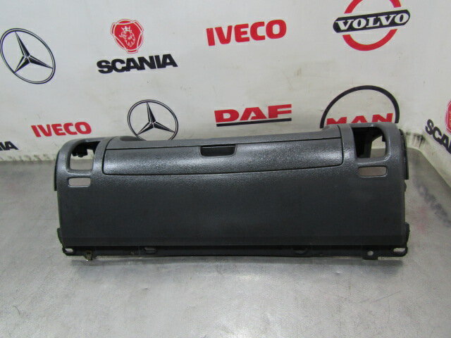 Панель торпедо правая Scania P, R, G