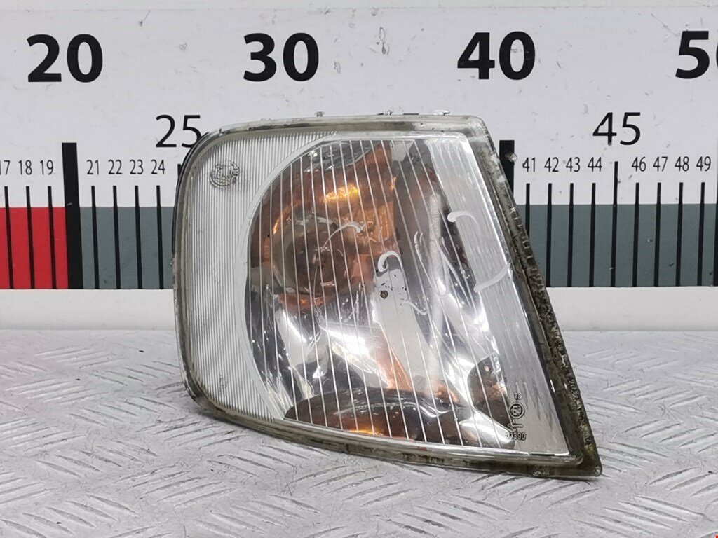 Указатель поворота (поворотник) правый Audi A3 8L 8L0953050 арт. 1998509