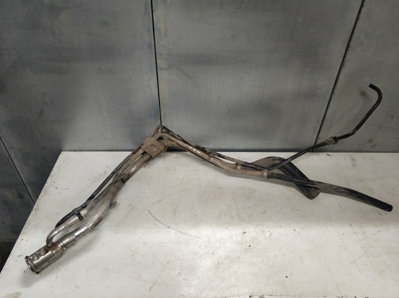 Б/У Форд Фокус 2 Горловина топливного бака Ford Focus 2004-2008 2, CB4, DA3 40245 FORD арт. 3M519032PC