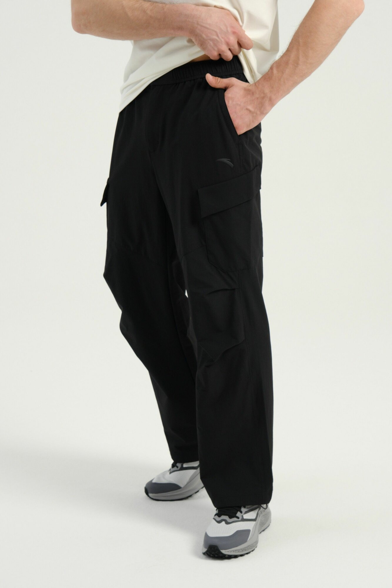 Брюки спортивные