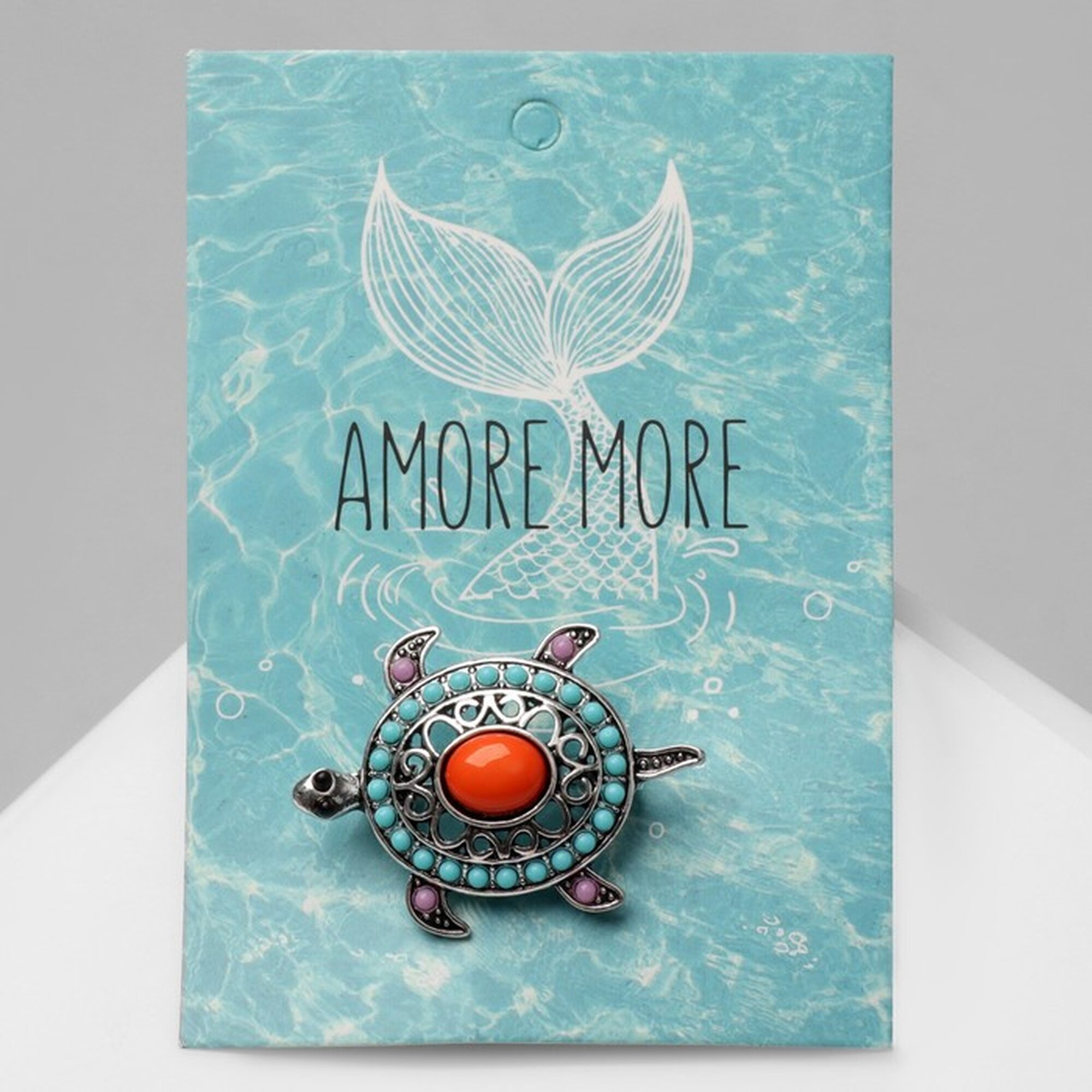 Брошь, стразы, пластик