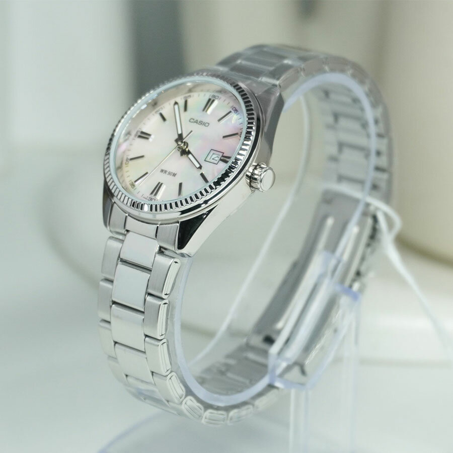 Наручные часы CASIO Collection, серебряный, голубой — фото 1