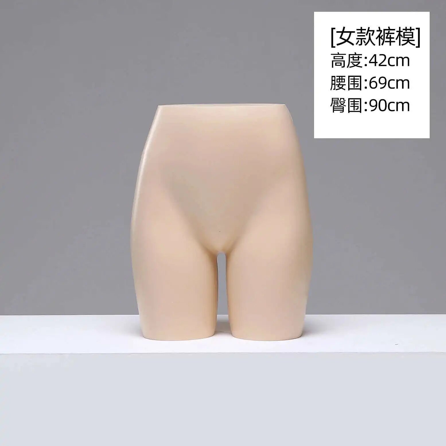 Пластиковые манекены бюстгальтеров