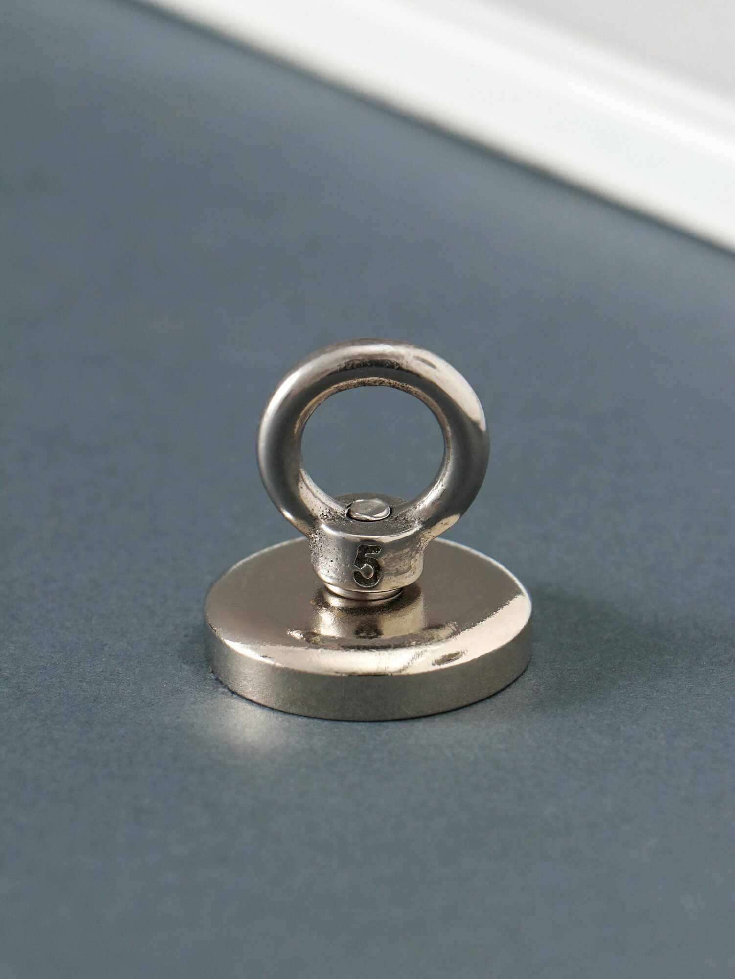 Поисковый магнит односторонний, сила сцепления 0-23 кг, d=32 мм