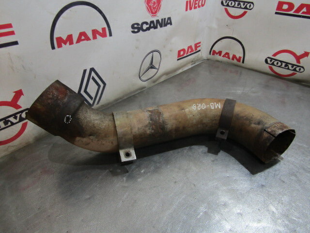 Труба глушителя Mercedes Axor / Есть повреждение!!!