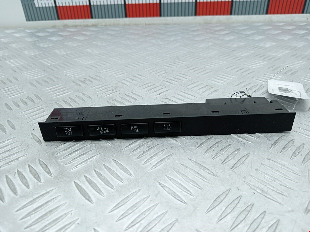 Блок кнопок BMW X3 (E83) 61319131527 арт. 1932940