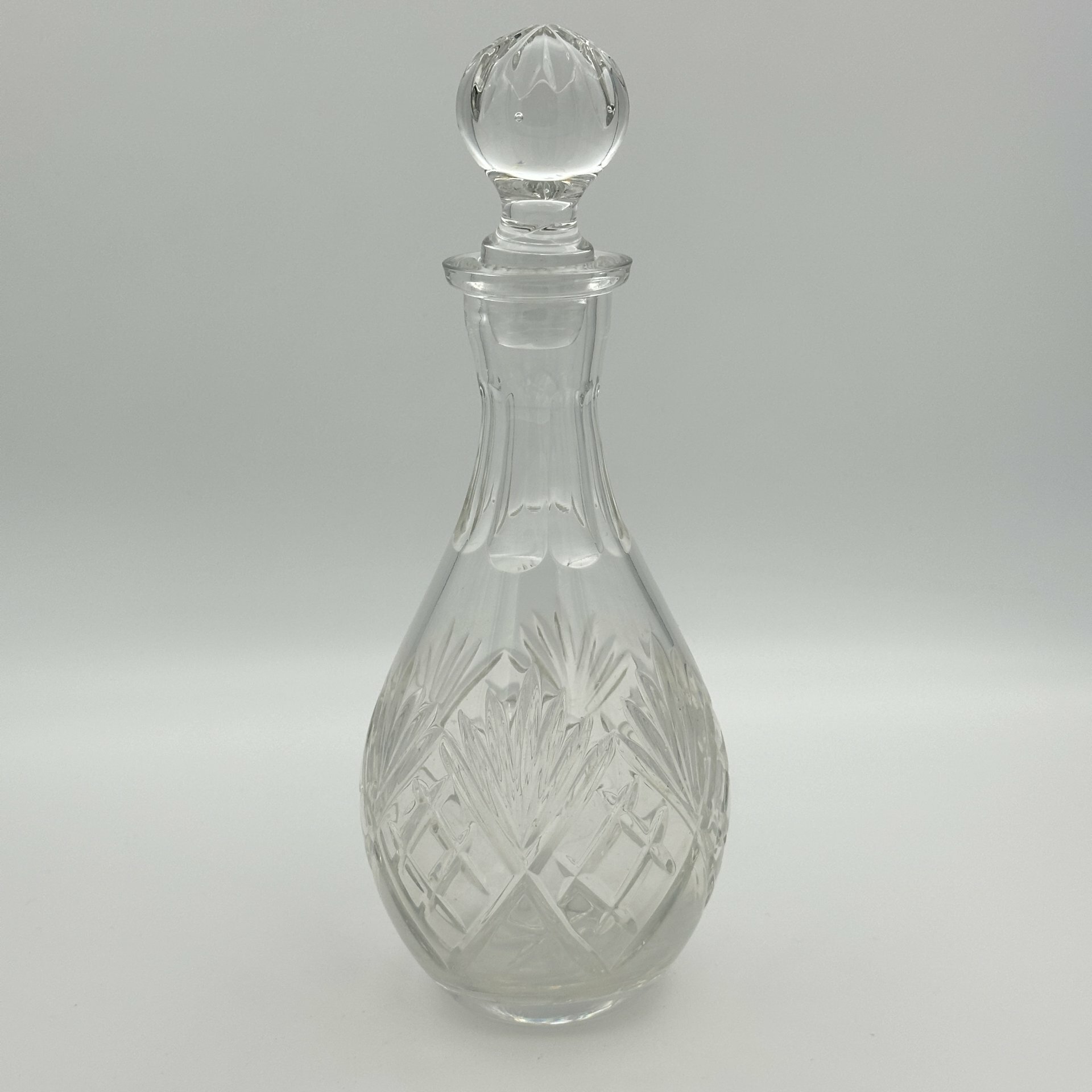 Графин (штоф) с пробкой, хрусталь, алмазная грань, Западная Европа, 1970-1990 гг.