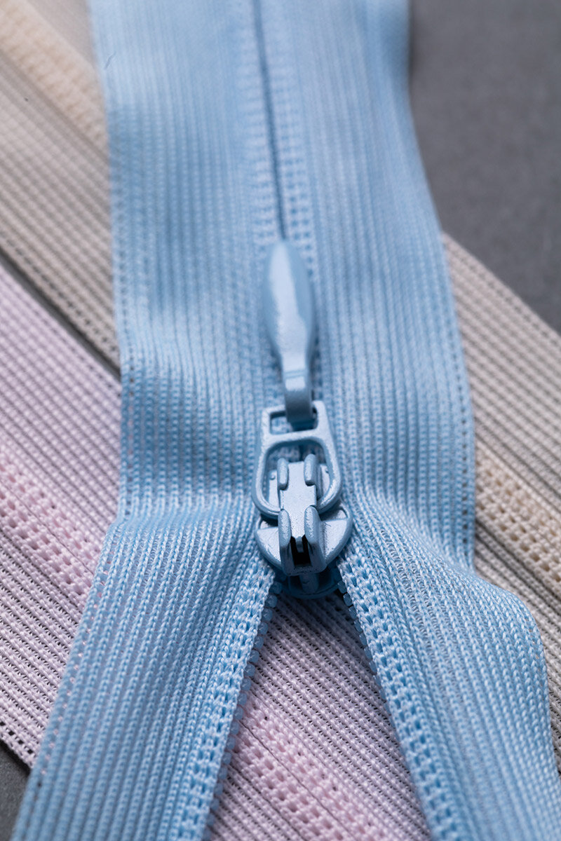 Молния Спираль GAMMA G103L-XX57 т.3 20 см плательная пластик однозамковая для ткани цвет черный №310