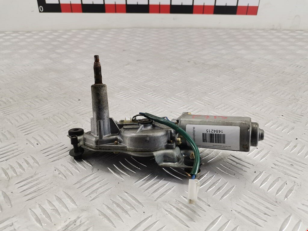 Моторчик стеклоочистителя задний Mazda 323 BA B01A67450A арт. 1484215