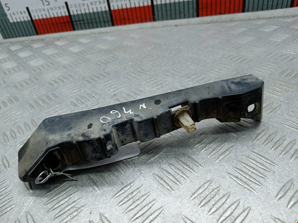 Кронштейн (крепление) переднего бампера правый Hyundai Accent 3 865961E000 арт. 2095653