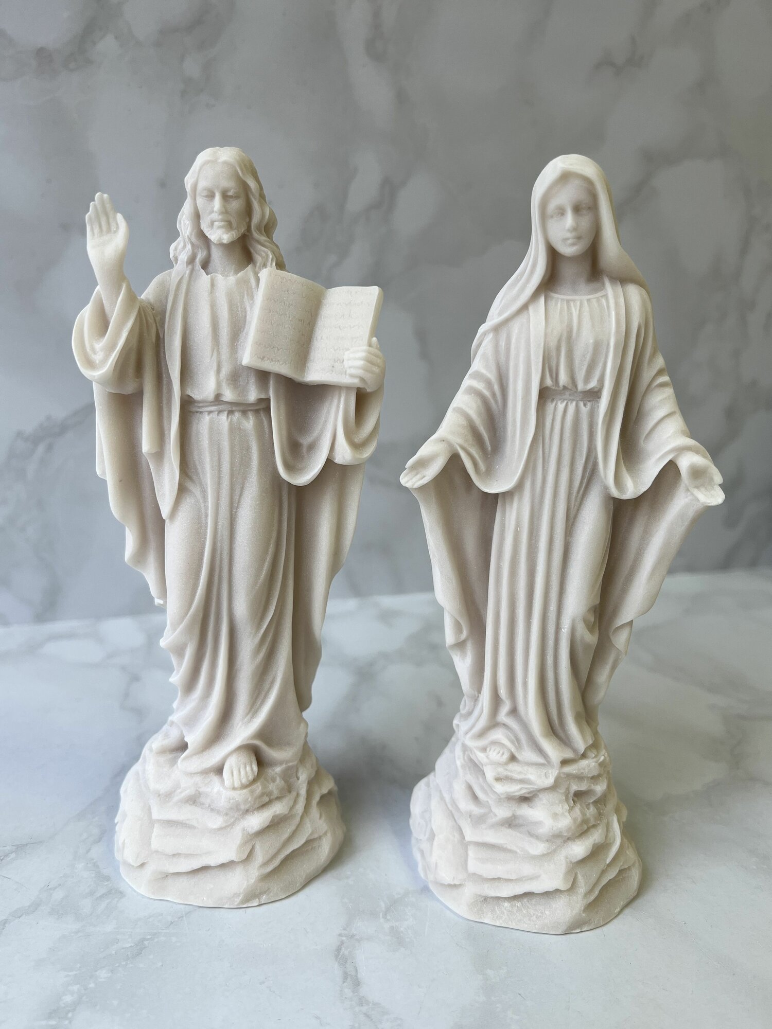 Набор Дева Мария и Иисус. Мраморная крошка. Цвет белый