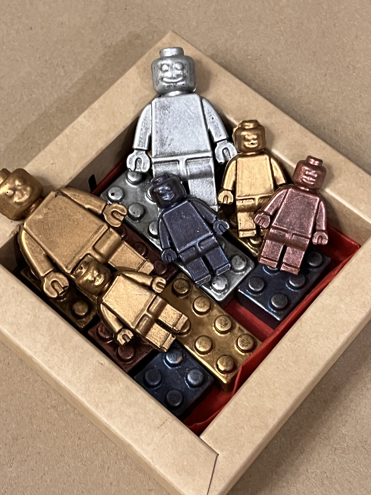 Шоколадный набор "Лего", темный бельгийский шоколад, ручная работа