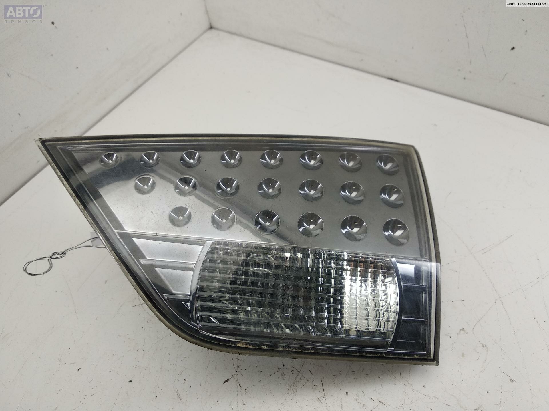 Фонарь крышки багажника правый Mitsubishi Outlander XL (CW) 2006-2012
