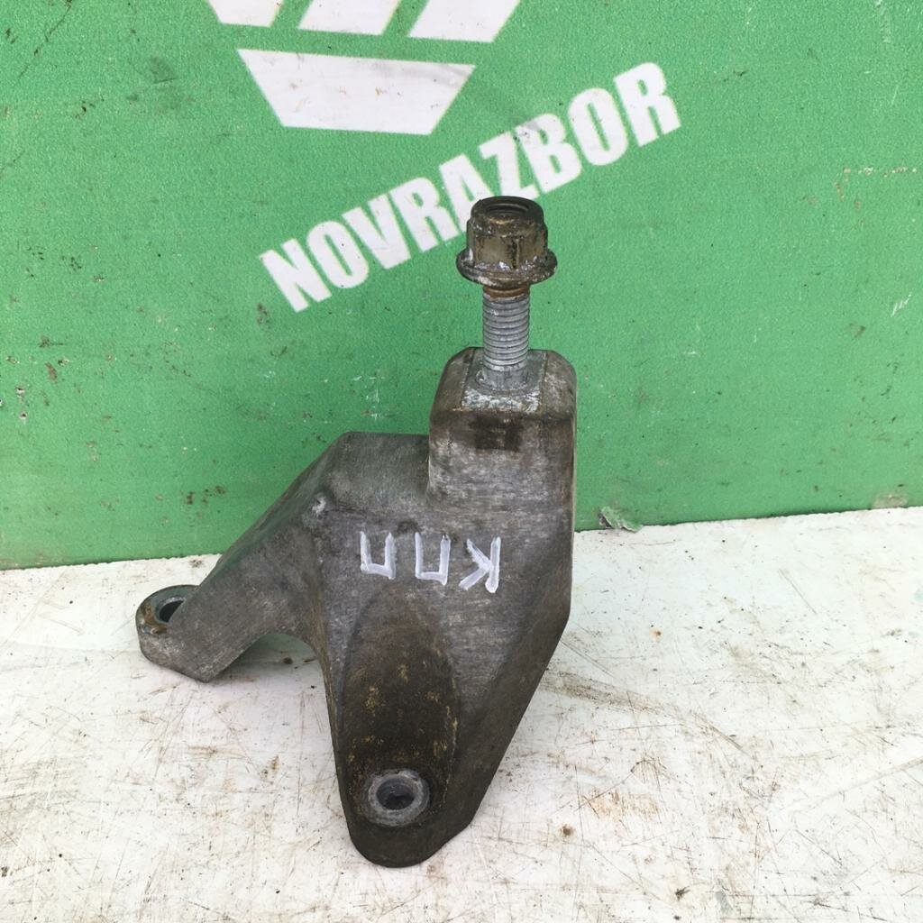 Кронштейн КПП Ford Focus 1 1998-2004