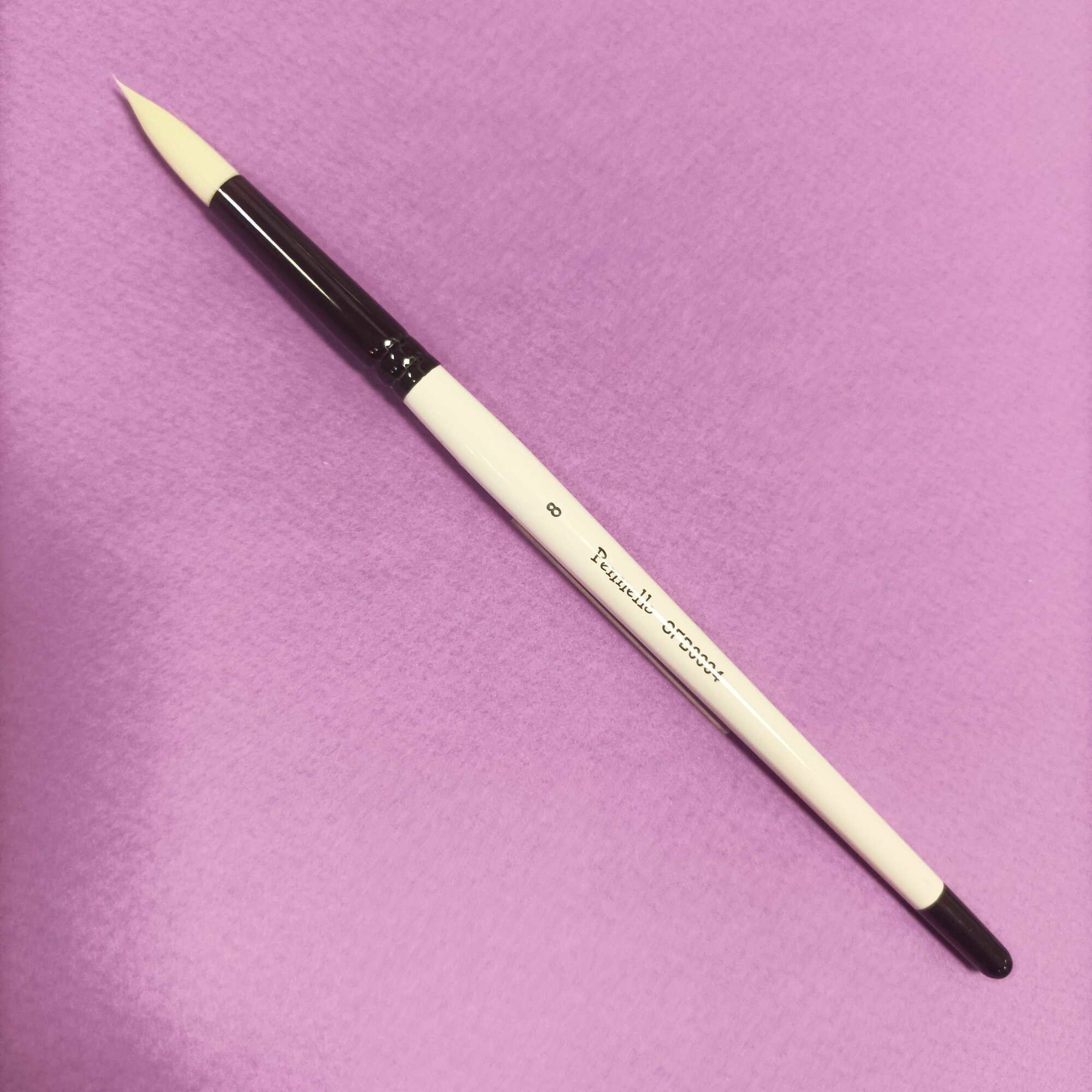 Кисть синтетика жесткая Pennelo круглая N 8 короткая ручка