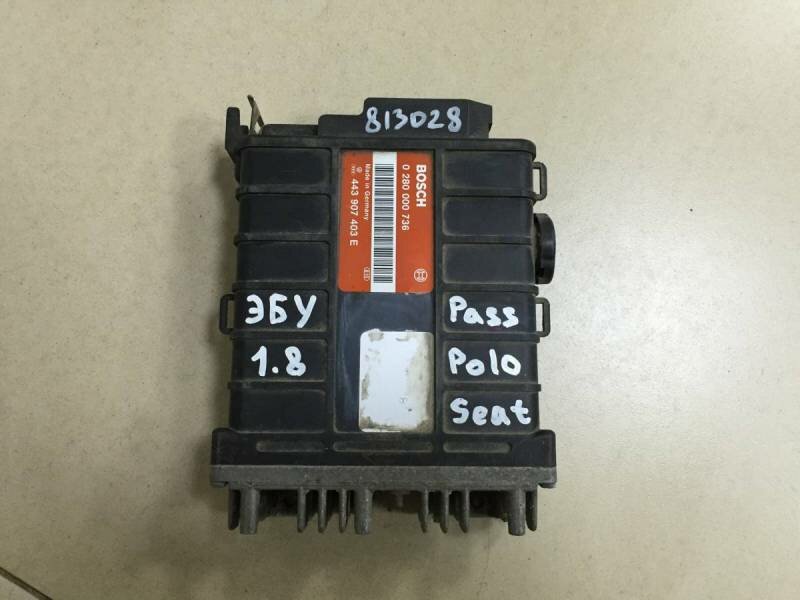 Блок управления двигателем Volkswagen Passat B3 1988-1993 кат.номер: 443907403E